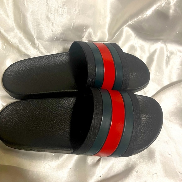 Gucci | Shoes | Gucci Pool Slides | Poshmark